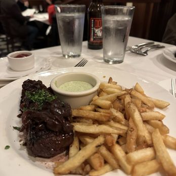 MUSTARDS GRILL - Updated March 2025 - 3375 Photos & 2651 Reviews - 7399 ...