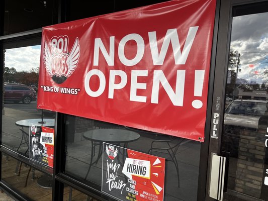 901 WINGS - Updated June 2025 - 14 Photos & 20 Reviews - 890 W Poplar ...