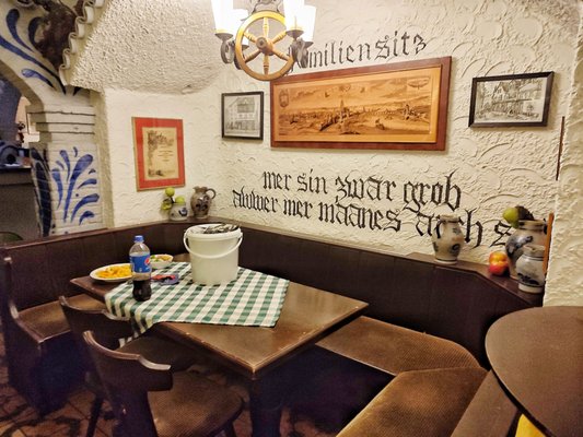 FRAU RAUSCHER APFELWEINWIRTSCHAFT - Updated August 2025 - 63 Photos ...