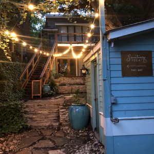 COREPOWER YOGA - 20 Photos & 75 Reviews - Yoga - 801 W 5th St Retail ...