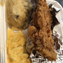 LUCRETIA’S KITCHEN - Updated March 2025 - 63 Photos & 62 Reviews - 617 ...