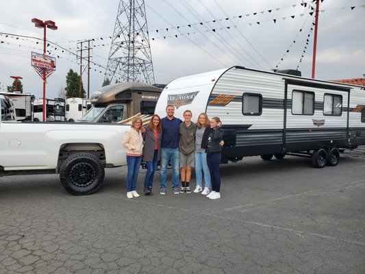 MIKE THOMPSON’S RV - Updated October 2025 - 25 Photos & 76 Reviews ...