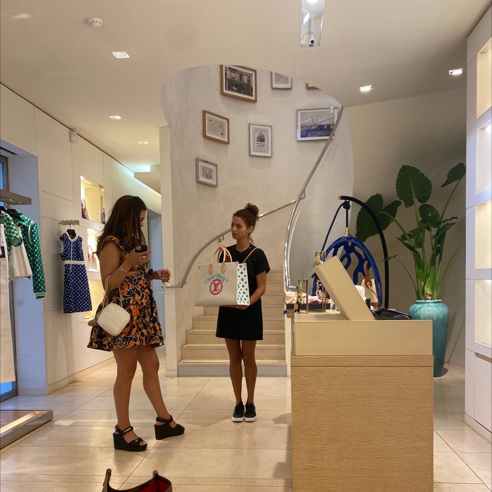 LOUIS VUITTON - rue Sibille, Saint Tropez, Var, France - Phone Number ...