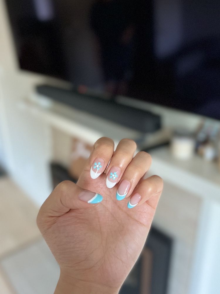 PRO NAILS - Updated December 2025 - 486 Photos & 242 Reviews - 100 Old ...