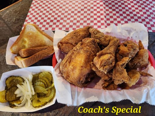 HALF TIME SPORTS GRILL - Updated January 2026 - 21 Photos & 71 Reviews ...