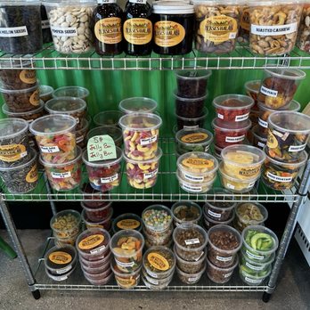 FRESH BITES - Updated October 2025 - 61 Photos & 40 Reviews - 105 N ...