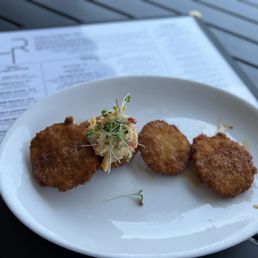 THE LOCAL ROOM - Updated July 2025 - 108 Photos & 117 Reviews - 215 S ...