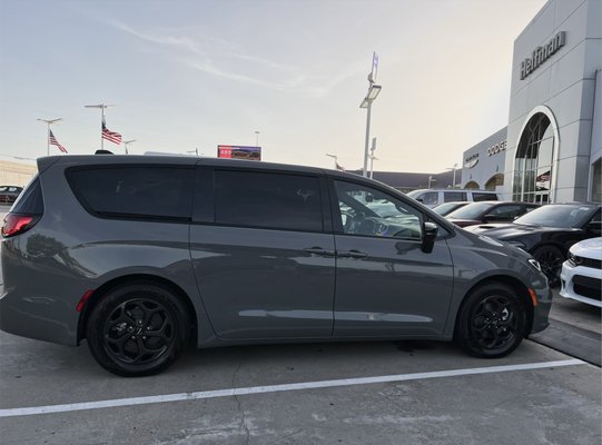 HELFMAN DODGE CHRYSLER JEEP RAM FIAT - Updated December 2025 - 165 ...