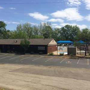 CREVE COEUR RACQUET CLUB - Updated November 2025 - 14 Photos - 12691 ...