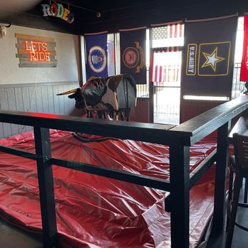 THIRSTY BULL SALOON - Updated October 2025 - 32 Photos & 25 Reviews ...