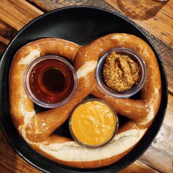 EDELWEISS PIZZA PUB PASTRIES - Updated December 2025 - 493 Photos & 226 ...