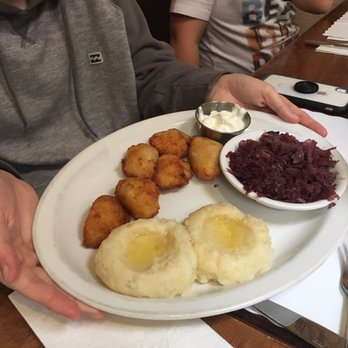 METRO RESTAURANT - Updated December 2025 - 26 Photos & 38 Reviews - 164 ...