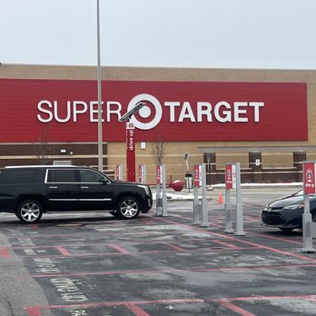 TARGET - Updated December 2025 - 43 Photos & 84 Reviews - 7300 191st St ...