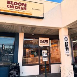 BLOOM CHICKEN - Updated October 2025 - 31 Photos - 442 Anderson Ave ...