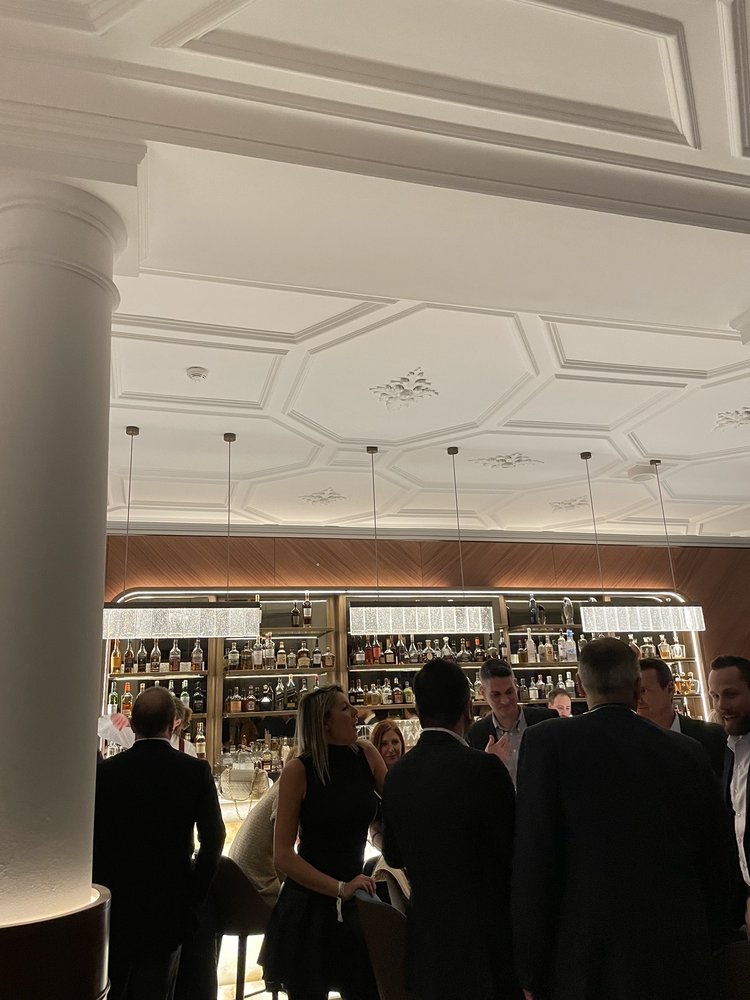 KEMPINSKI BAR & LOBBY - Via Mezdi 27, St. Moritz, Graubünden ...