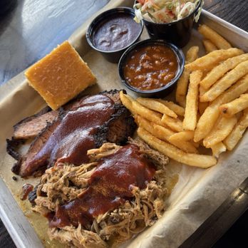 MOTOR BAR & RESTAURANT - Updated March 2025 - 544 Photos & 242 Reviews ...