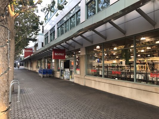 BEVMO! - 120 Photos & 171 Reviews - 525 Embarcadero W, Oakland ...