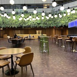 THE SQUARE - Updated July 2025 - 66 Photos & 22 Reviews - 1850 K St NW ...