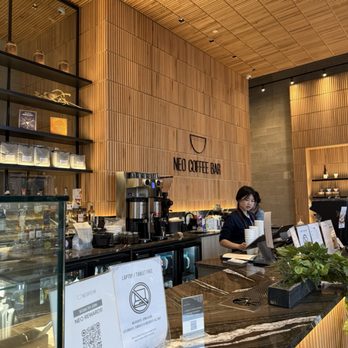 NEO COFFEE BAR KING X SPADINA - Updated March 2025 - 83 Photos & 27 ...