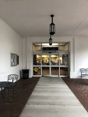 COLLIER COUNTY PUBLIC LIBRARY - Updated November 2025 - 72 Photos & 18 ...