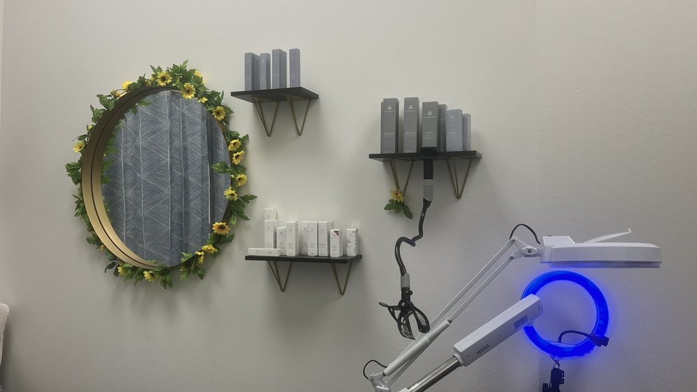 SAPPHARI FE’ FACIAL SPA & BEAUTY BAR - Updated May 2024 - 1415 GA-85 ...