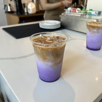 HOOD FAMOUS - Updated August 2024 - 1798 Photos & 499 Reviews - 504 5th ...