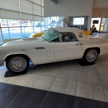 BILL RUSSELL FORD LINCOLN - Updated January 2026 - 11 Photos & 11 ...