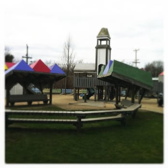 JAMESTOWN COMMUNITY PLAYGROUND - Updated August 2025 - 49 Photos & 13 ...