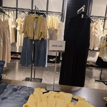 ZARA - Updated January 2026 - 99 Photos & 278 Real Reviews - 700 N ...