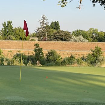 CAMPUS COMMONS GOLF COURSE - Updated December 2025 - 22 Photos & 52 ...