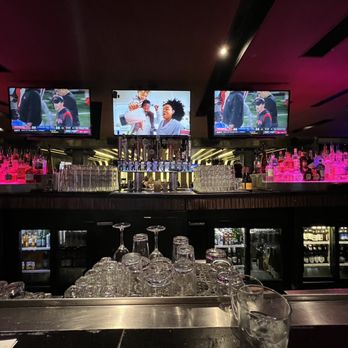 FUSE SPORTS BAR - Updated May 2024 - 201 Photos & 275 Reviews - 2800 ...