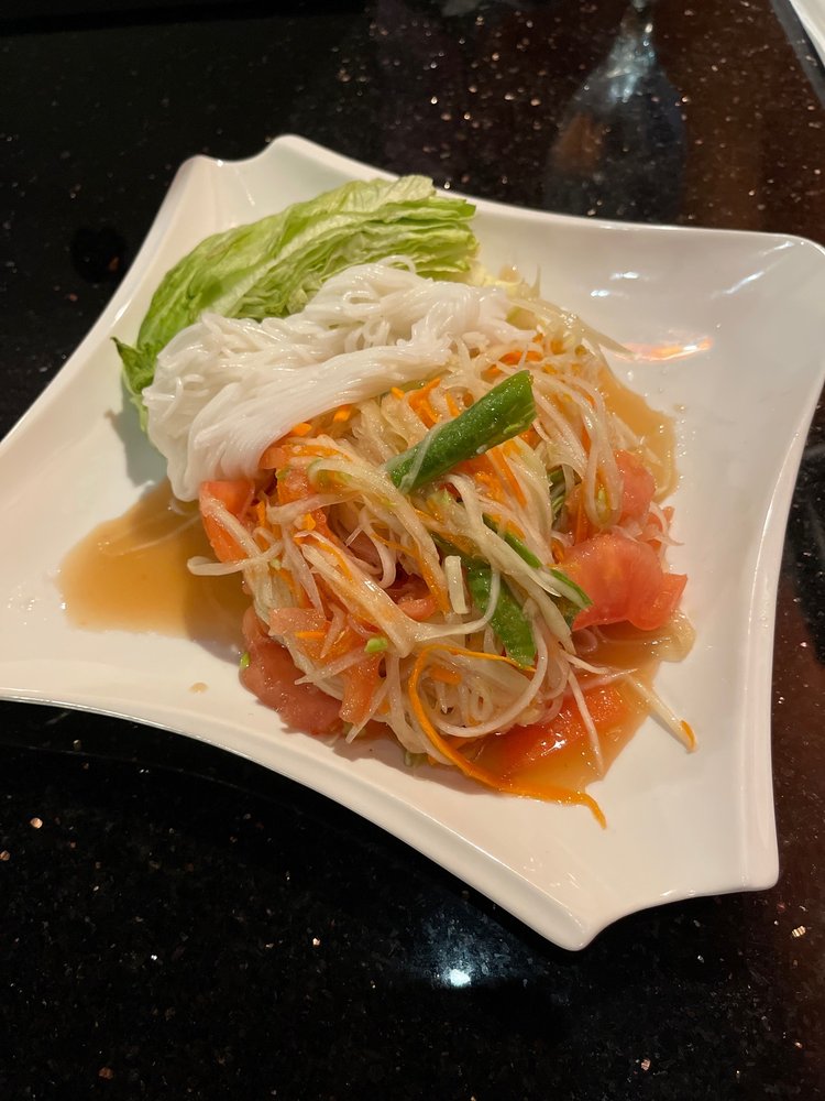 RACHA THAI - 106 Photos & 141 Reviews - 545 SW Cutoff, Worcester, MA ...