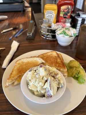 OREGON TRAIL RESTAURANT & MOTEL - Updated July 2024 - 55 Photos & 120 ...