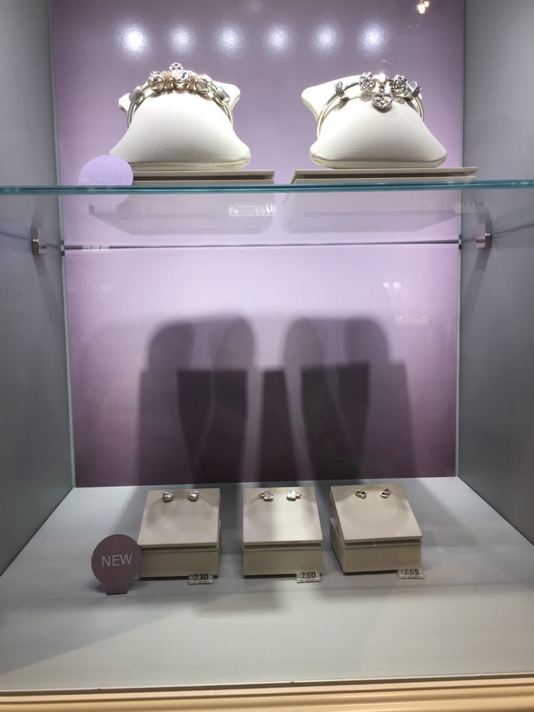 PANDORA MANCHESTER ARNDALE - 10 Photos - Unit L6 New Cannon Street ...