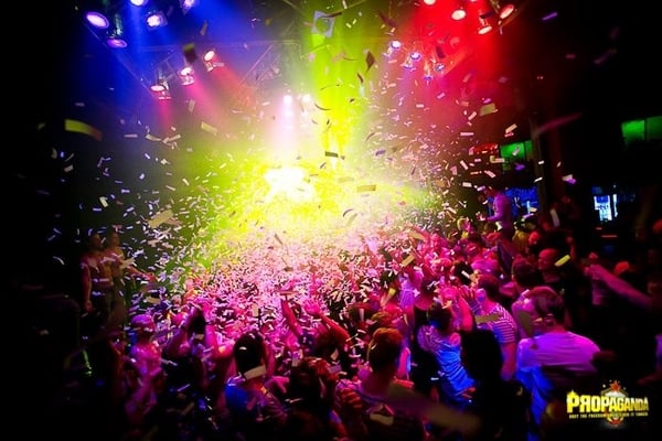 RED AND BLUE - Updated August 2025 - 13 Reviews - Lange ...