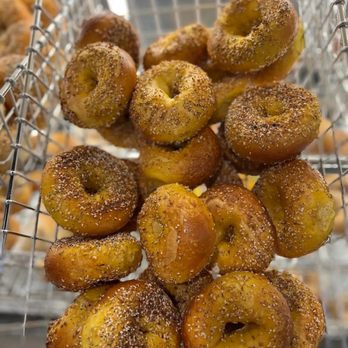 BAGEL PALACE - Updated January 2026 - 12 Photos - 287 Wading River Rd ...