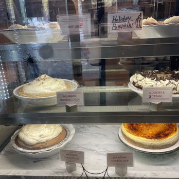 A LA MODE PIES WEST SEATTLE - Updated February 2025 - 403 Photos & 316 ...