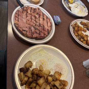 ZJ’S FAMILY RESTAURANT - Updated November 2025 - 46 Photos - 49 Reviews ...