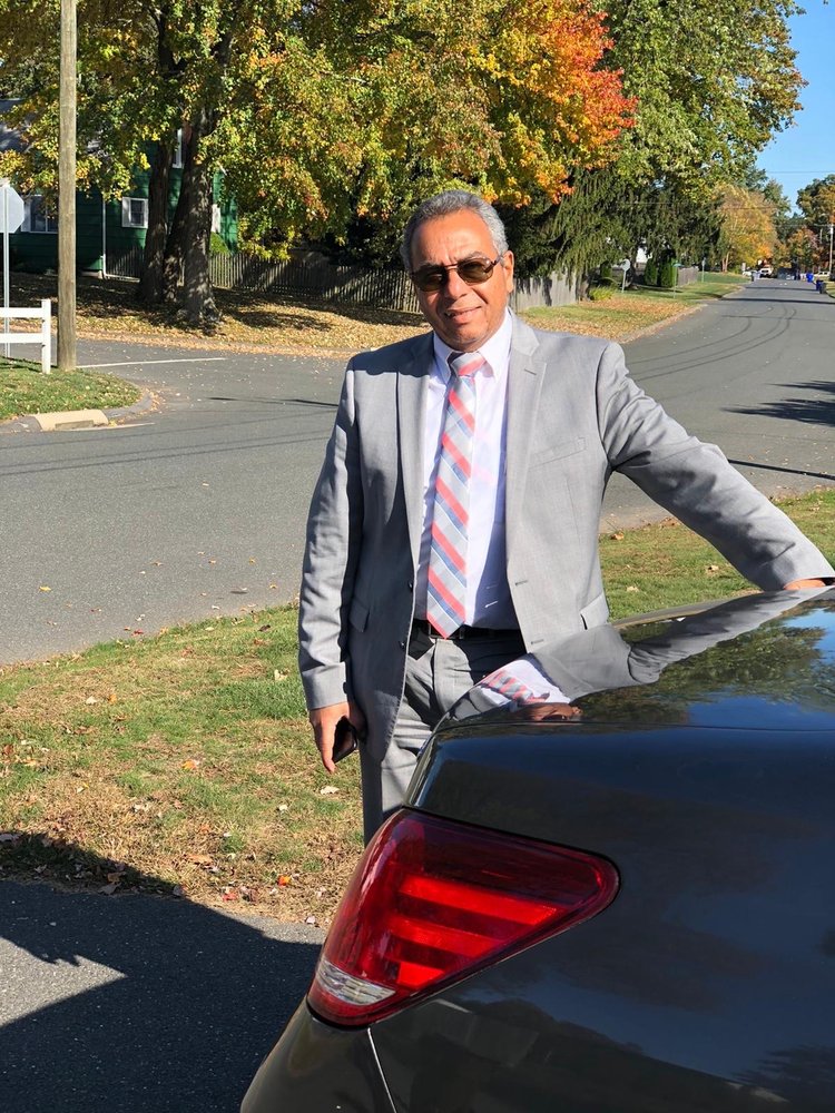 BRADLEY TAXI AND LIMO - Updated December 2025 - 11 Photos - Enfield ...