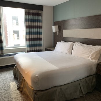 HOLIDAY INN EXPRESS MANHATTAN TIMES SQUARE SOUTH - Updated June 2024 ...