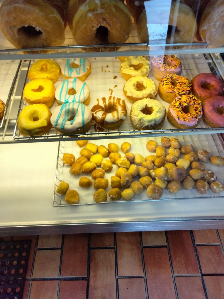 POPPIN DOUGH - Updated January 2025 - 42 Photos & 51 Reviews - 1235 W ...