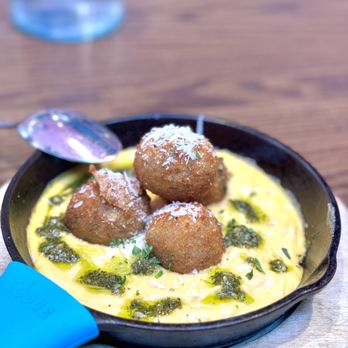 MORELLA - Updated April 2025 - 373 Photos & 95 Reviews - 2001 Chestnut ...