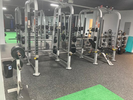 GAINZ FIT CLUB - 17W703 Butterfield Rd, Oakbrook Terrace, Illinois ...