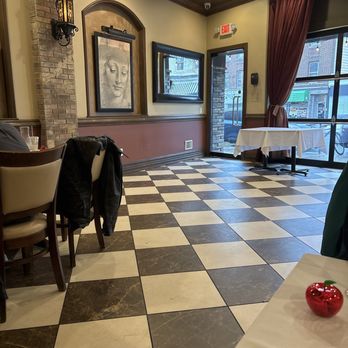 MONA LISA PIZZERIA RISTORANTE - Updated October 2025 - 87 Photos & 189 Reviews - 165 Broadway ...