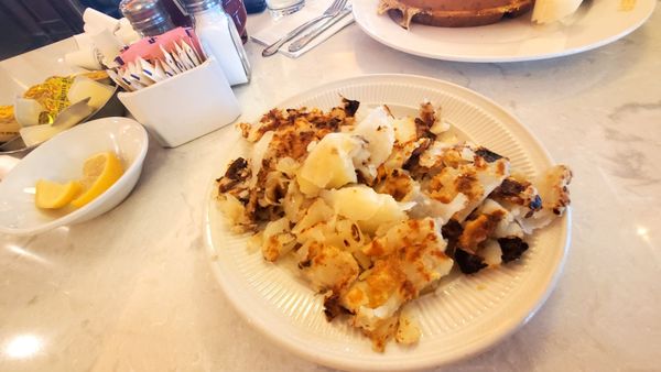 GOLDEN REEF DINER - Updated December 2025 - 287 Photos & 391 Reviews ...