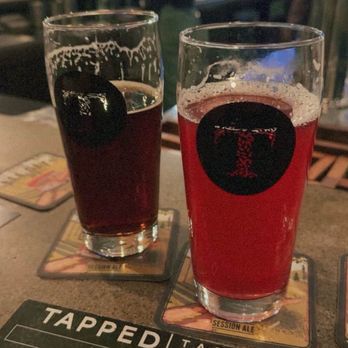 TAPPED - TAPHOUSE & KITCHEN - Updated December 2025 - 184 Photos & 276 ...