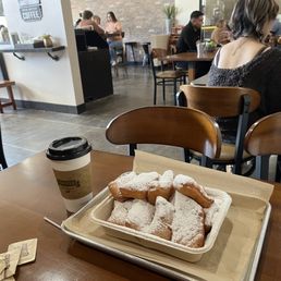 BEIGNET SPOT - Updated November 2025 - 808 Photos & 665 Reviews - 4019 ...