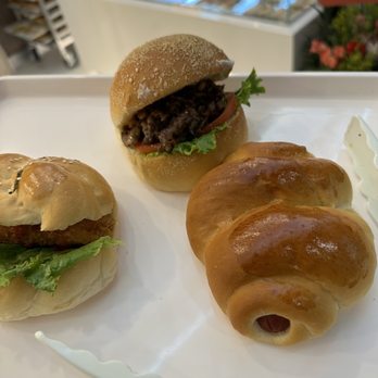 BAKER DUCK - Updated December 2025 - 40 Photos - 1571 Sandhurst Circle ...