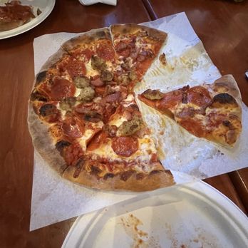 SLY FOX TAPHOUSE AT THE POINT - Updated September 2024 - 104 Photos ...