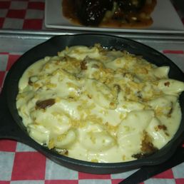 BOBBIQUE - Updated April 2025 - 447 Photos & 481 Reviews - 70 W Main St ...